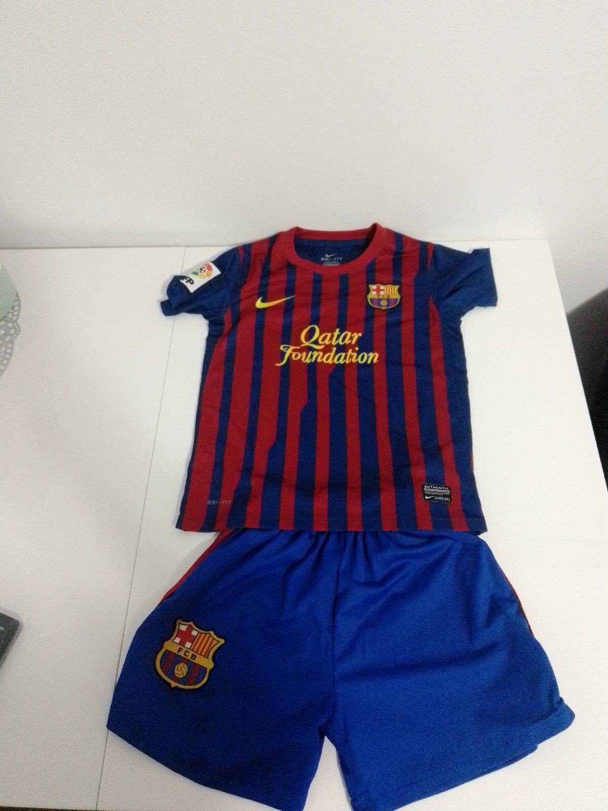 Dječji nogometni dres-komplet Barcelona (140 cm)