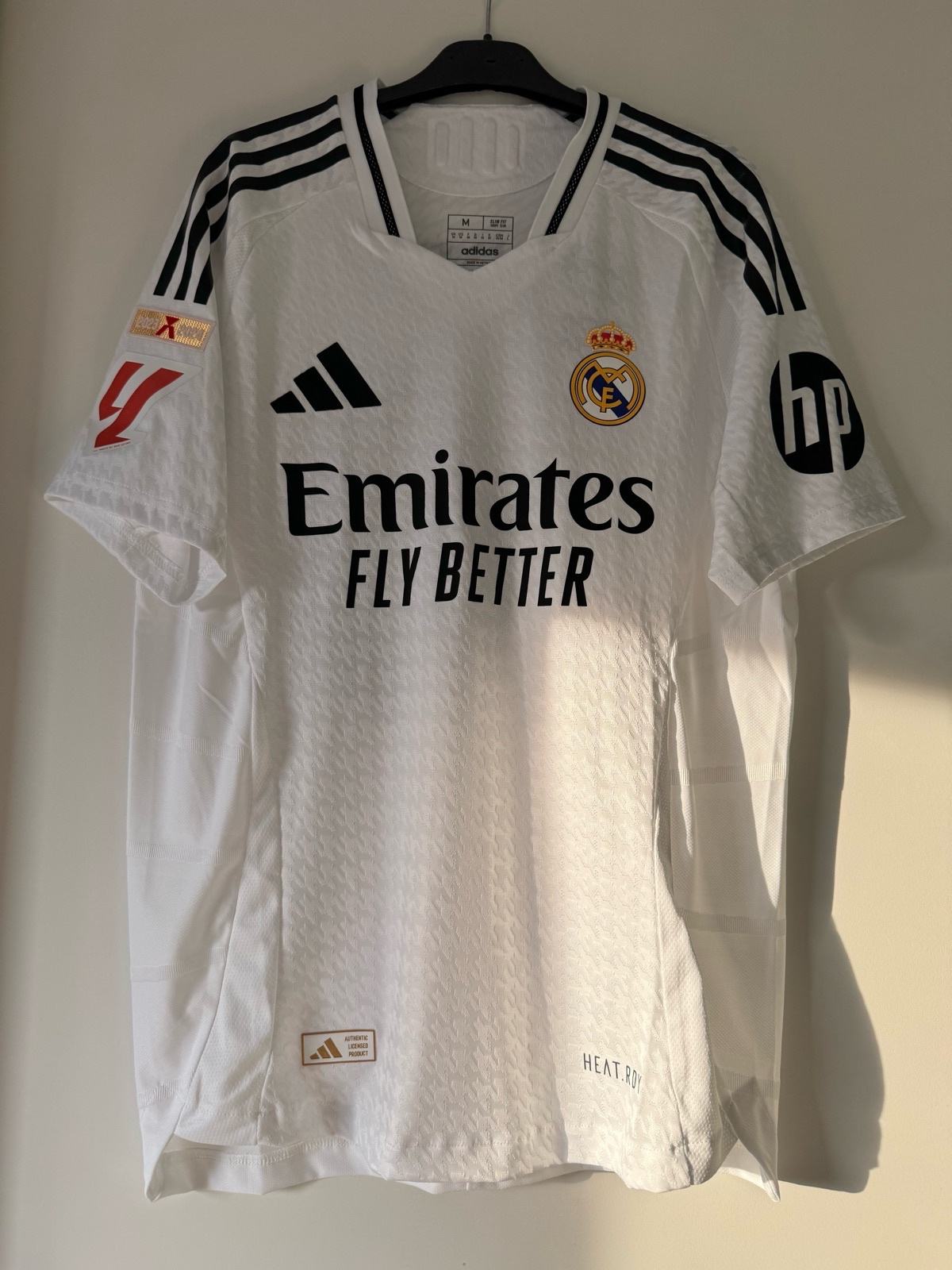 KYLIAN MBAPPÉ 9 Originalni dres REAL MADRID 2024./2025.