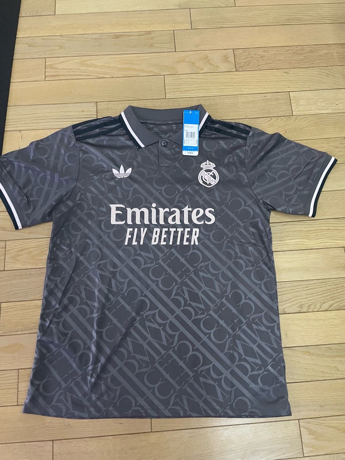 Real Madrid dres 2024/2025 vel. M