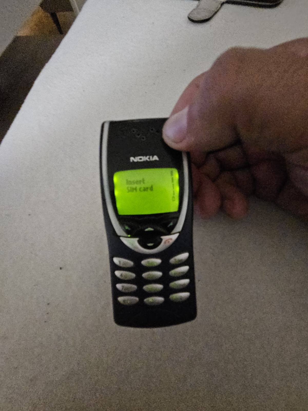 Nokia 8210 plava sve mreze