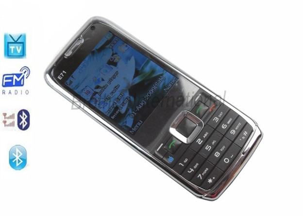 E71 Dual SIM - TV - China - CRNA BOJA - zvucnik krci