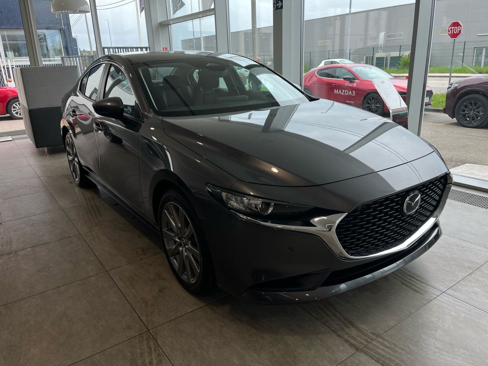 2025 Mazda3 4SN 2.5L e-SKYACTIV G 140ps 6AT FWD Centre-line - NOVO!, 2025 god.