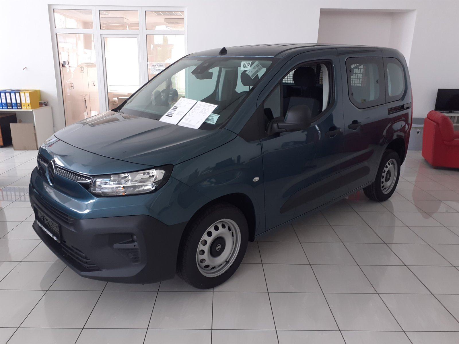 Citroën Berlingo Business benzinac - dostupan odmah !, 2024 god.