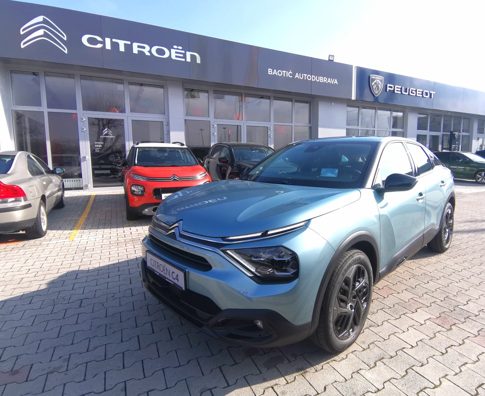 Citroën C4 PLUS 1.2 PureTech 130 KS, 2024 god.