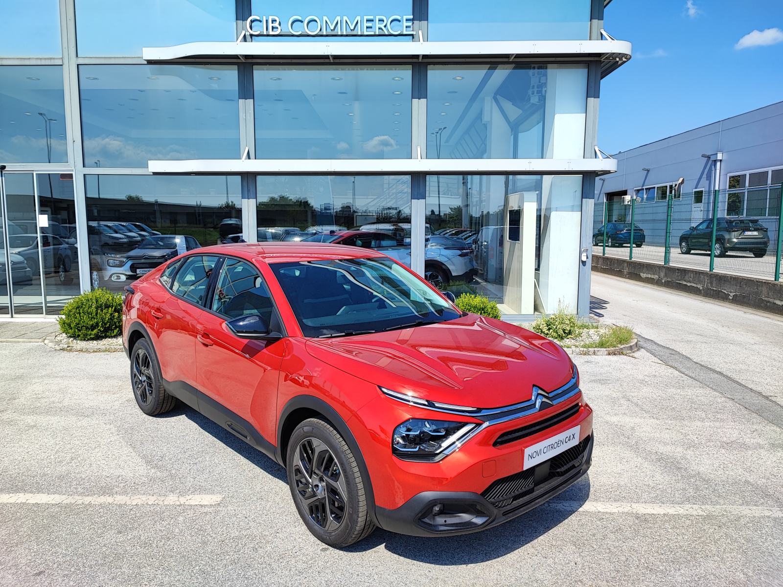 Citroën C4 X FEEL PACK 1.2PureTech 130, 2023 god.