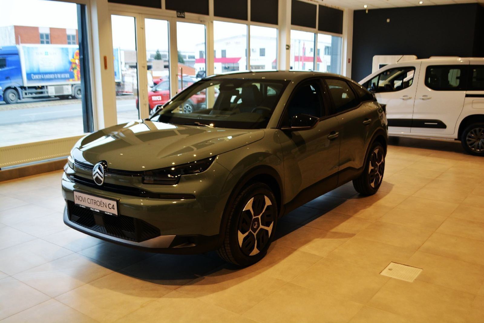 CITROEN C4 PLUS PURETECH 130 EAT8, 2025 god.