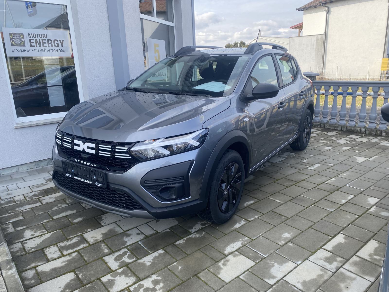 DACIA SANDERO STEPWAY ESSENTIAL 1.0 TCE 90, 2025 god.