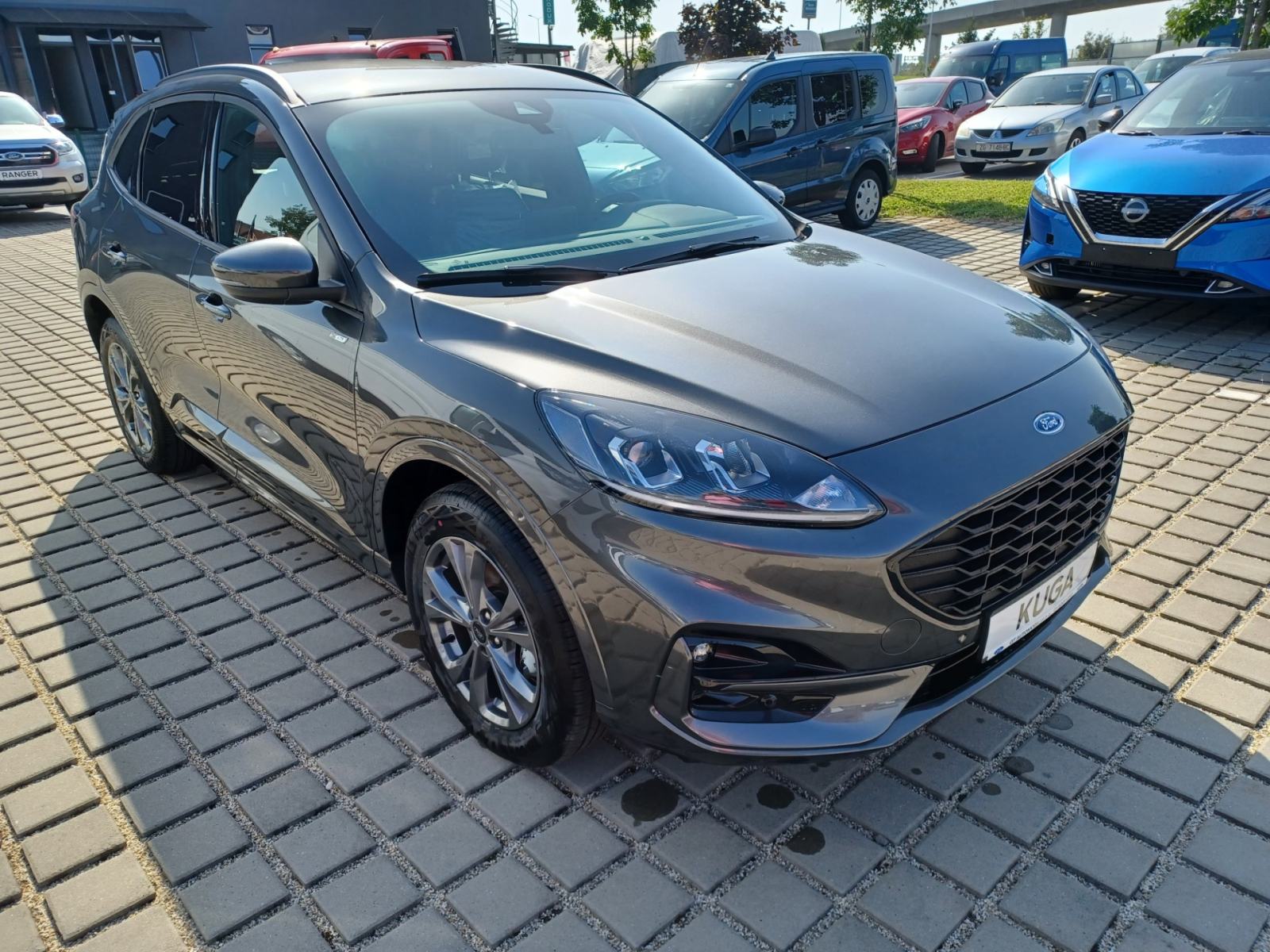 Ford Kuga 2,5PHEV 225ks CVT ST-LINE ***Demo vozilo!, 2023 god.