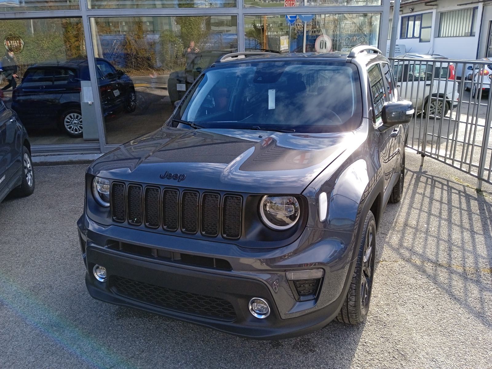 Jeep Renegade 1,6 MultiJet Limited WILD, 2021 god.