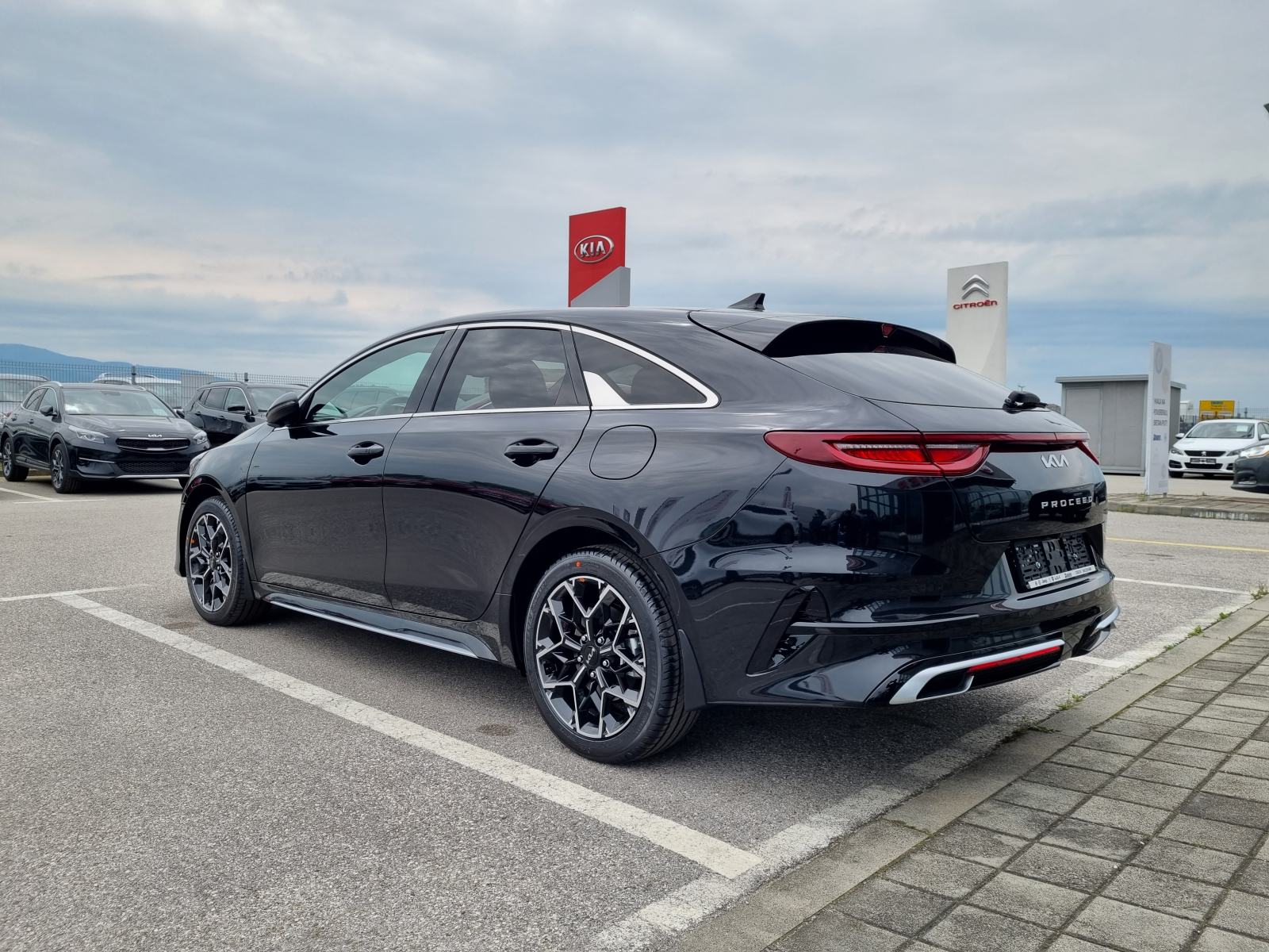 KIA PROCEED 1,5 T-GDI GT-LINE SMART 7DCT, 2024 god.