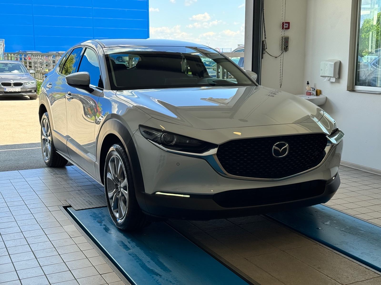 Mazda CX‑30 5WGN 2.5L e‑SKYACTIV G 140ps 6AT FWD Exclusive‑line, 2025 god.