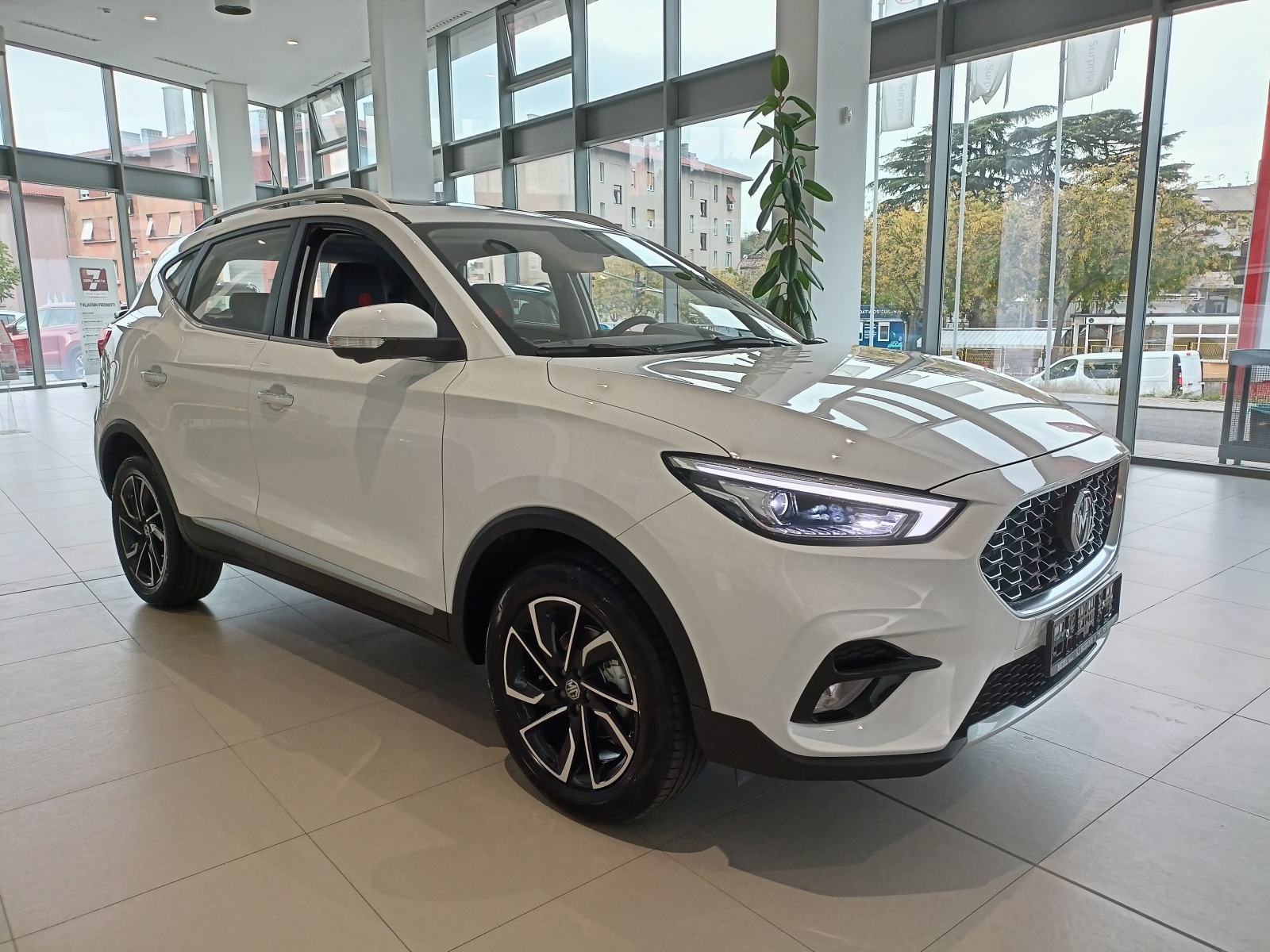 MG ZS 1.0T-GDI Luxury - NOVO VOZILO!, 2022 god.