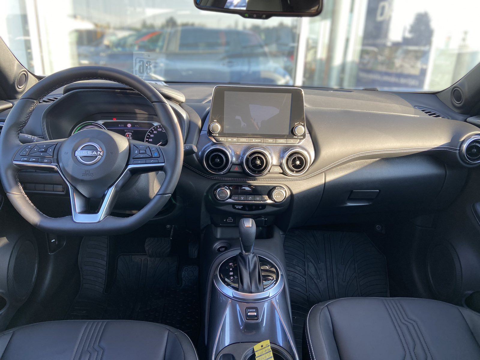 NISSAN JUKE 1.6 HEV TEKNA BO 2T, 2022 god.