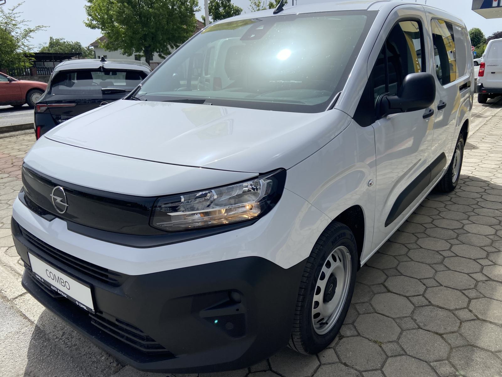 OPEL COMBO CREW VAN L2H1 5 SJEDALA **AKCIJA***ISPORUKA ODMAH***, 2024 god.