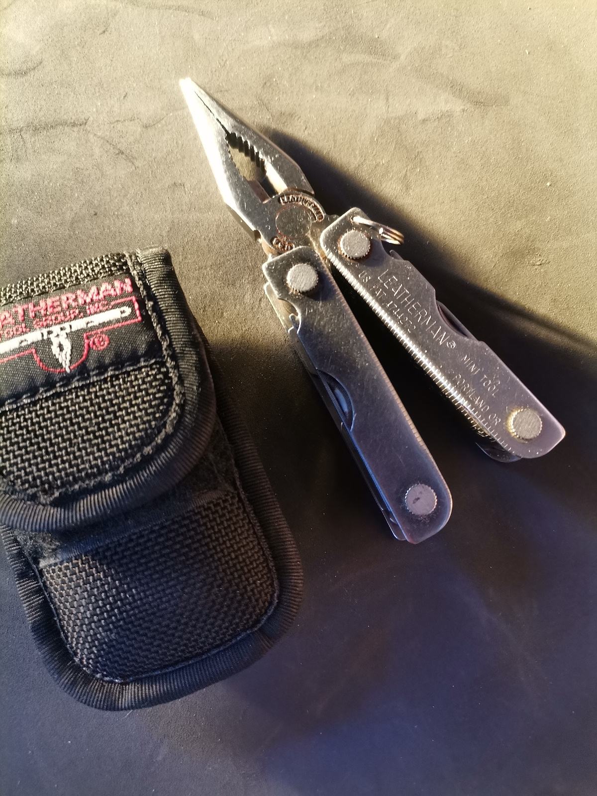 LEATHERMAN MINI TO0L