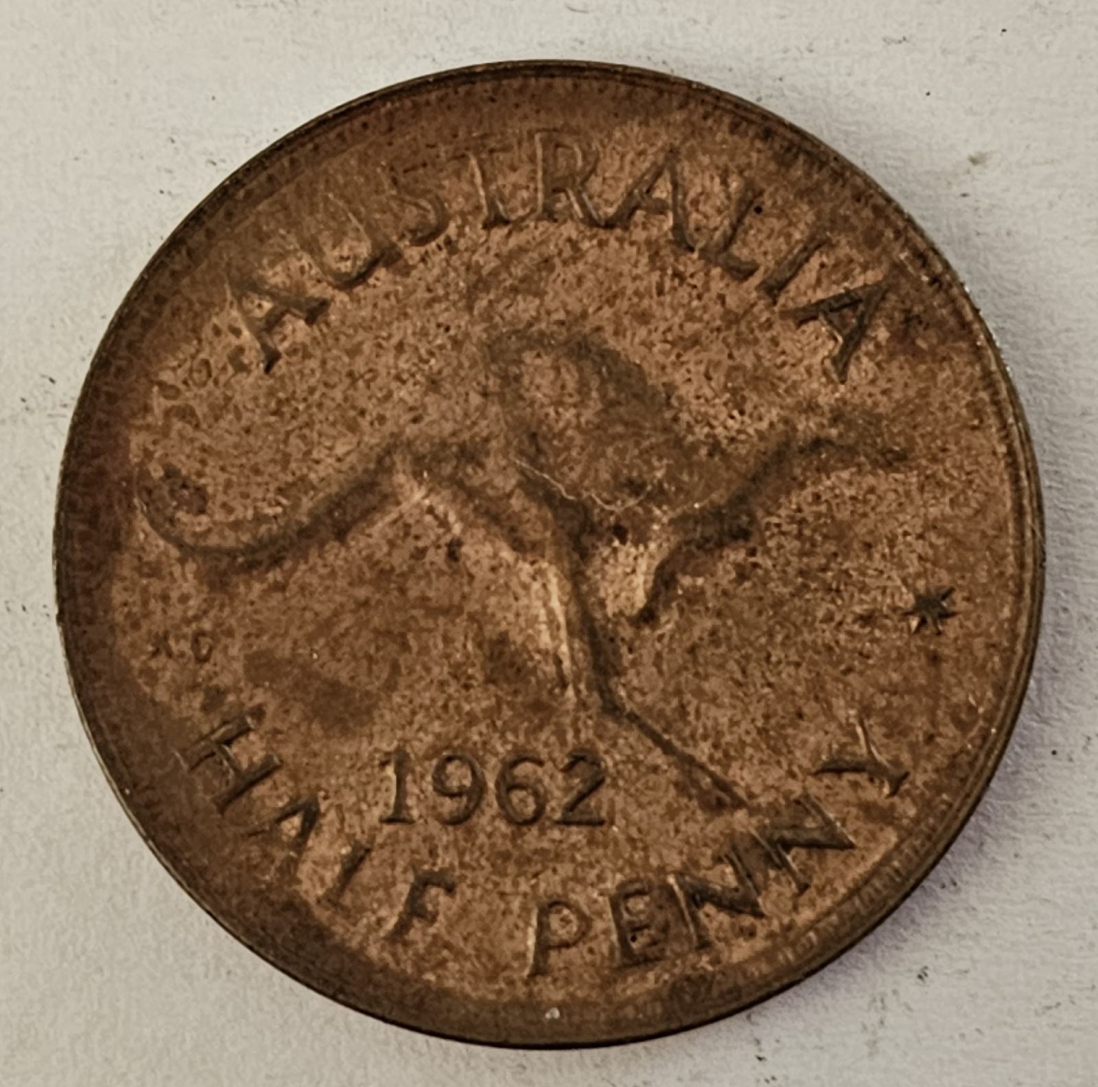 AUSTRALIA- HALF PENNY 1962.