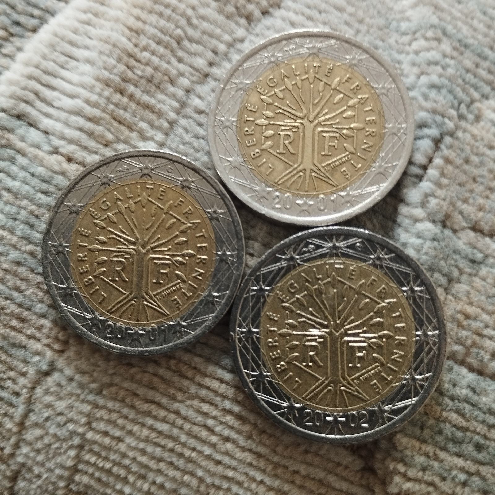 4.Kovanice Francuska2.€.2001.Drvo Zvijezde presecene kao God Obje Nule