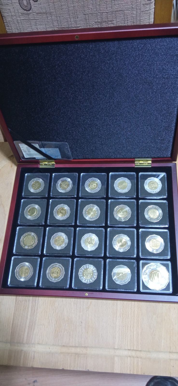 Luksuzni Set kovanica 25 kuna