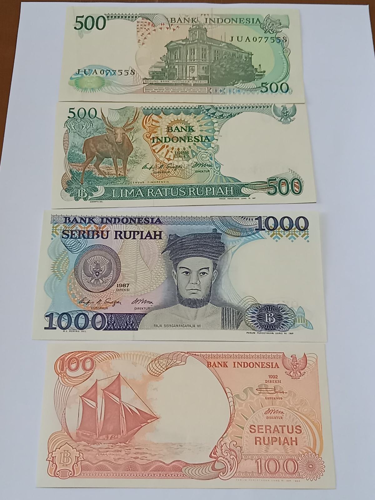 Novcanica Indonezija 1000 rupija 1992g.
