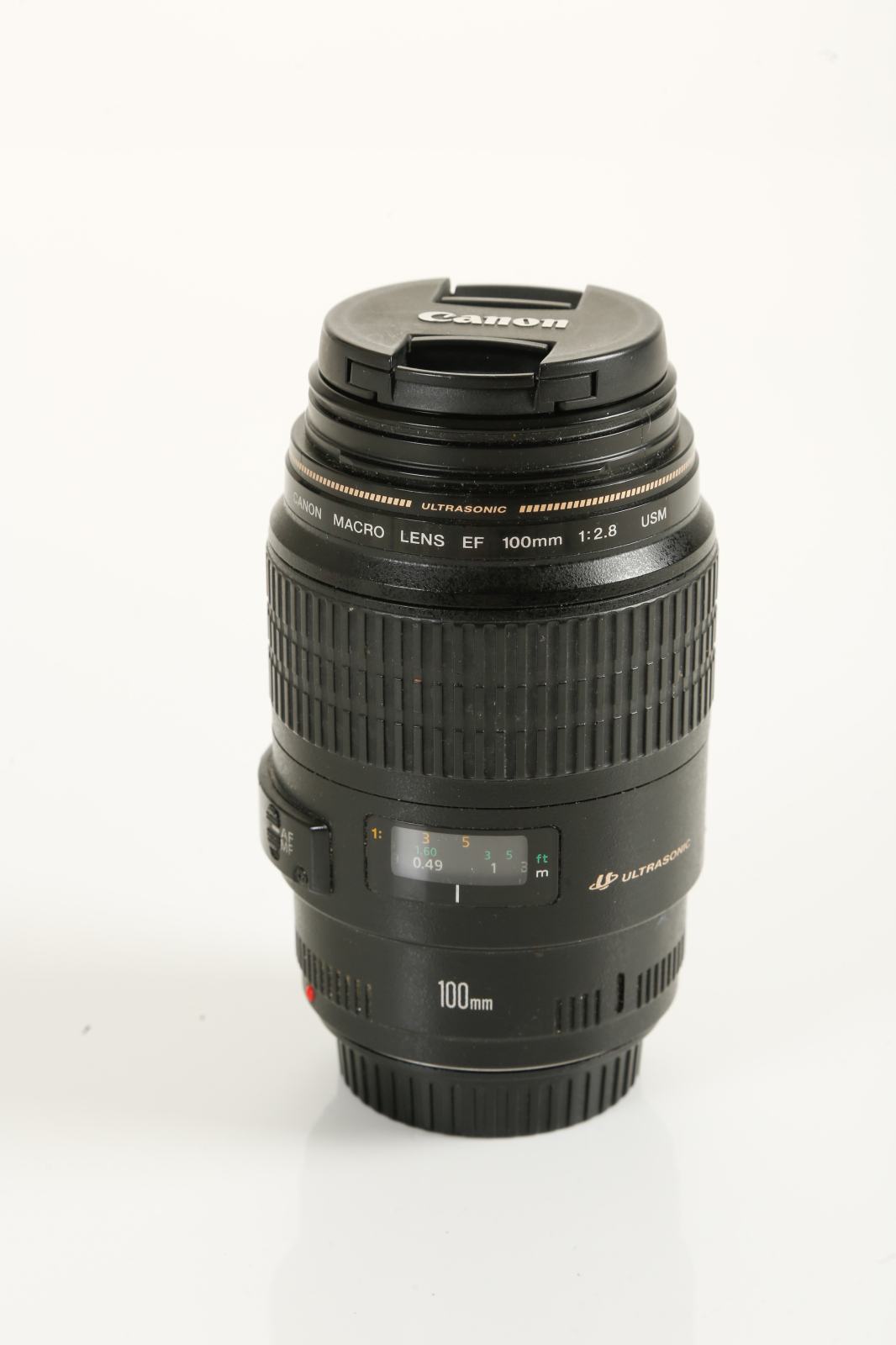 Canon EF 100mm f/2.8 macro USM