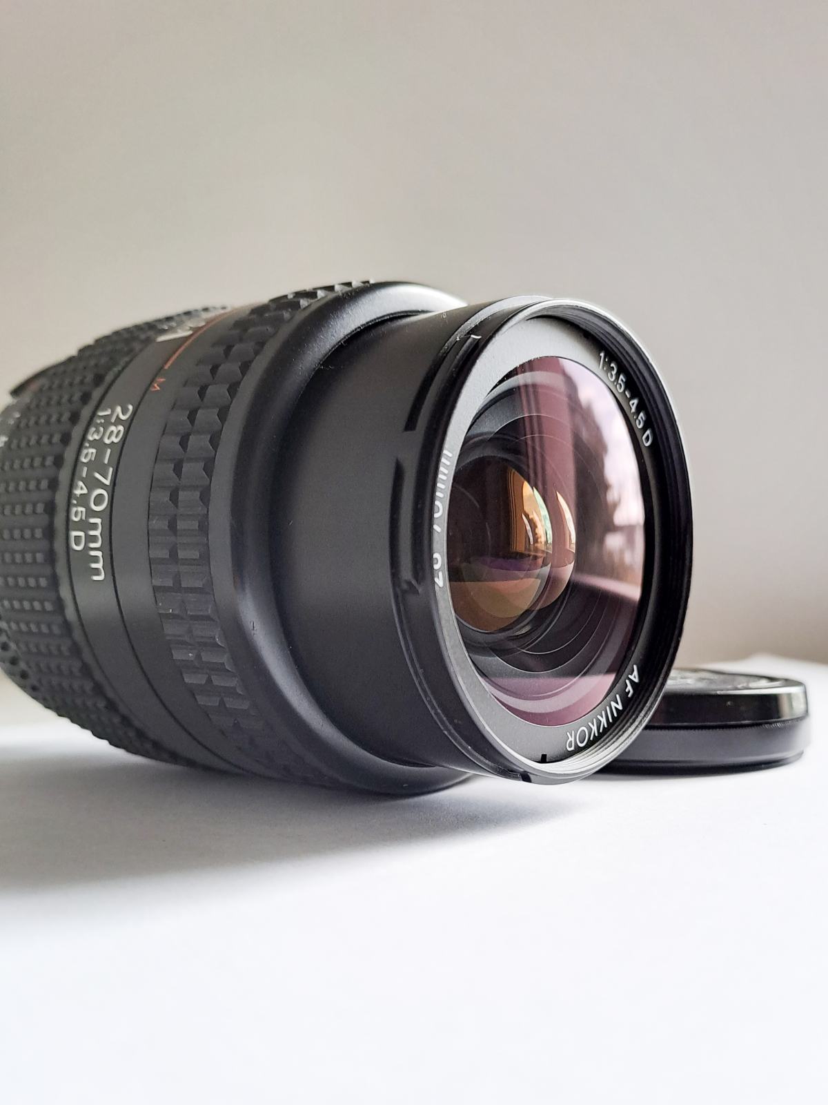 Nikon AF 28-70mm f/3.5-4.5D