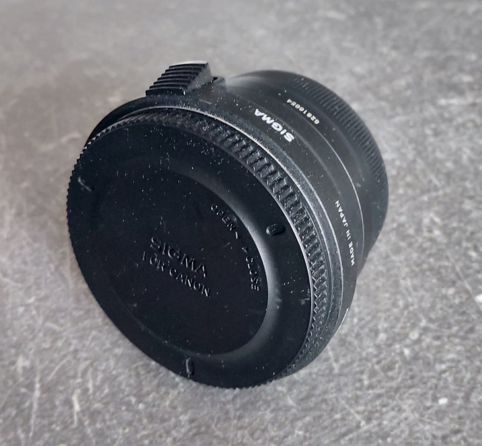 SIGMA MC-11, Adapter sa EF mounta Canon na E mount Sony