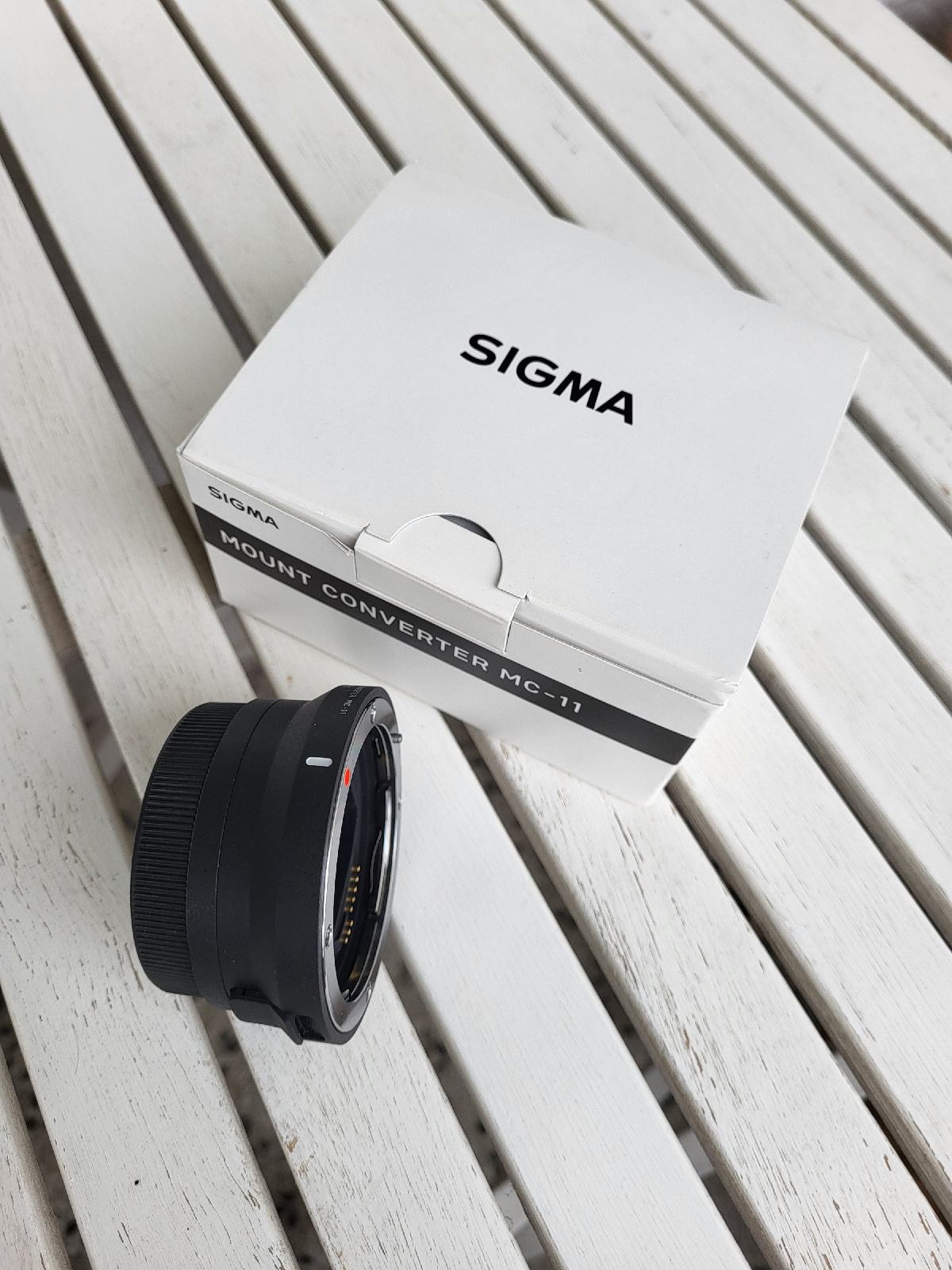 *Sigma MC-11 Mount Converter Adapter CANON EF-E*