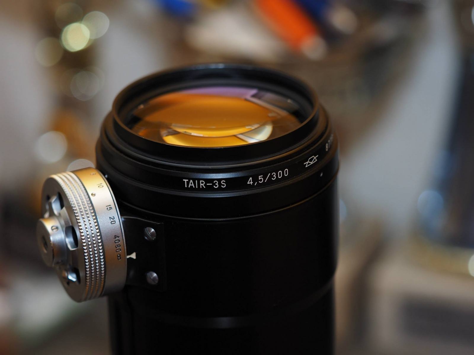 Tair 3 300mm f/4.5 u mint stanju sa svom opremom i metalnim kovčegom