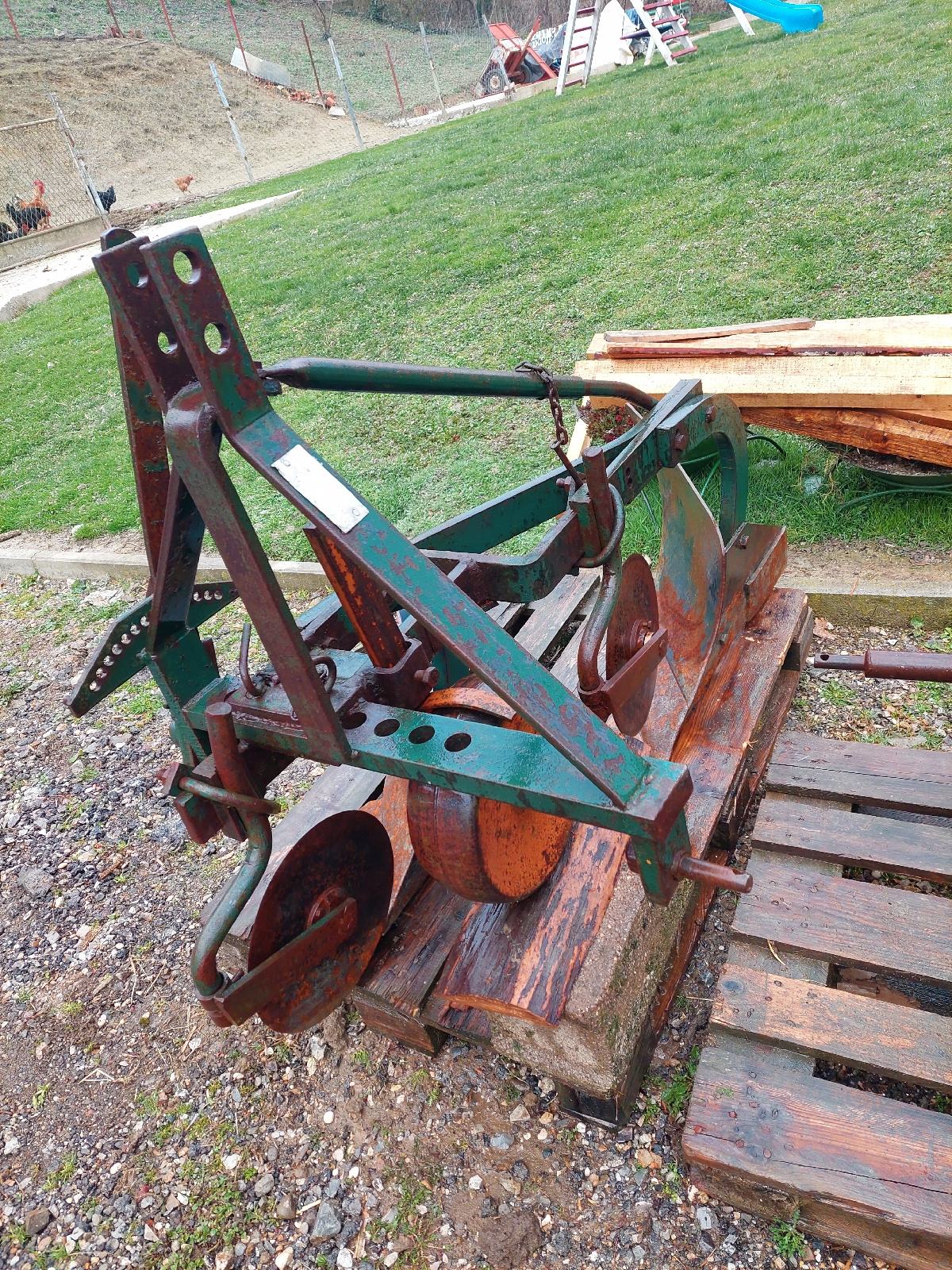 Plug Batuje 10 cola dvobrazni pomični