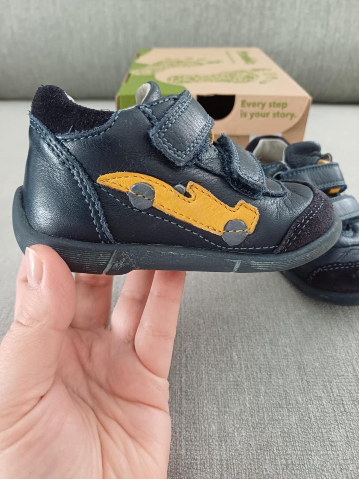 Cipele za bebu froddo broj 20