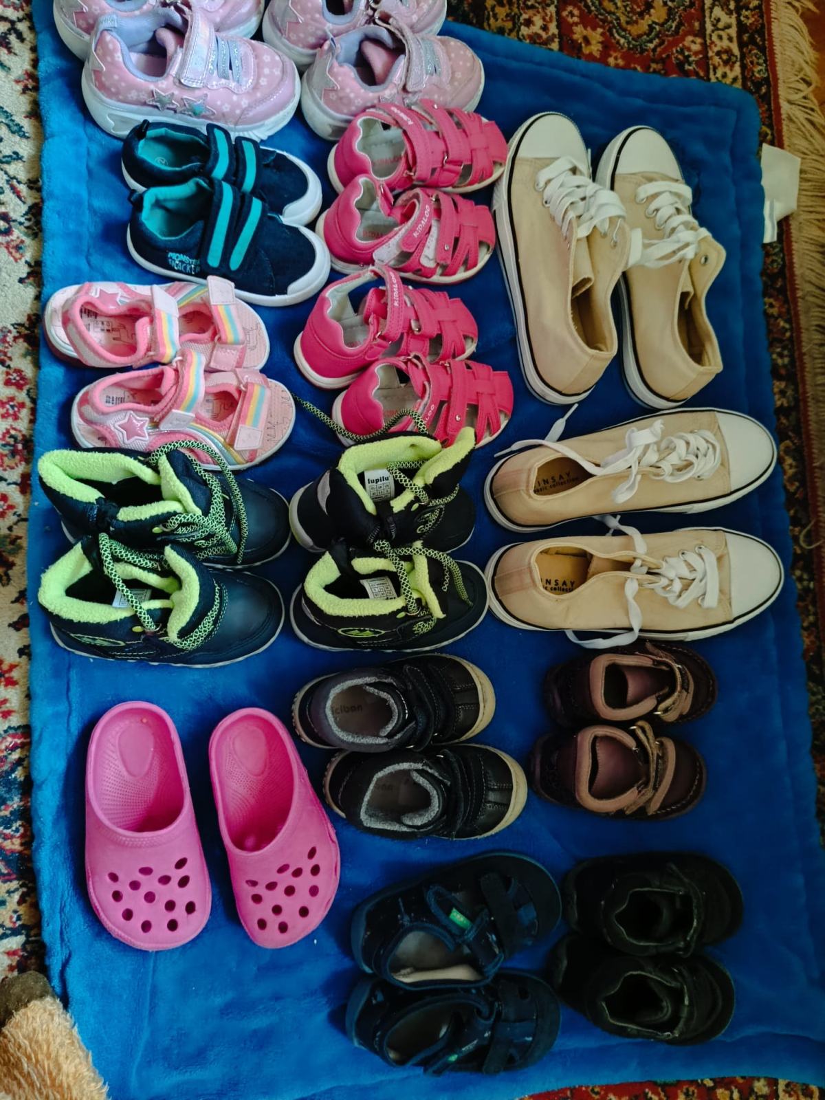 cipele,patike,sandale ciciban,bambi i ostale.. br 20-23 , 38 starke