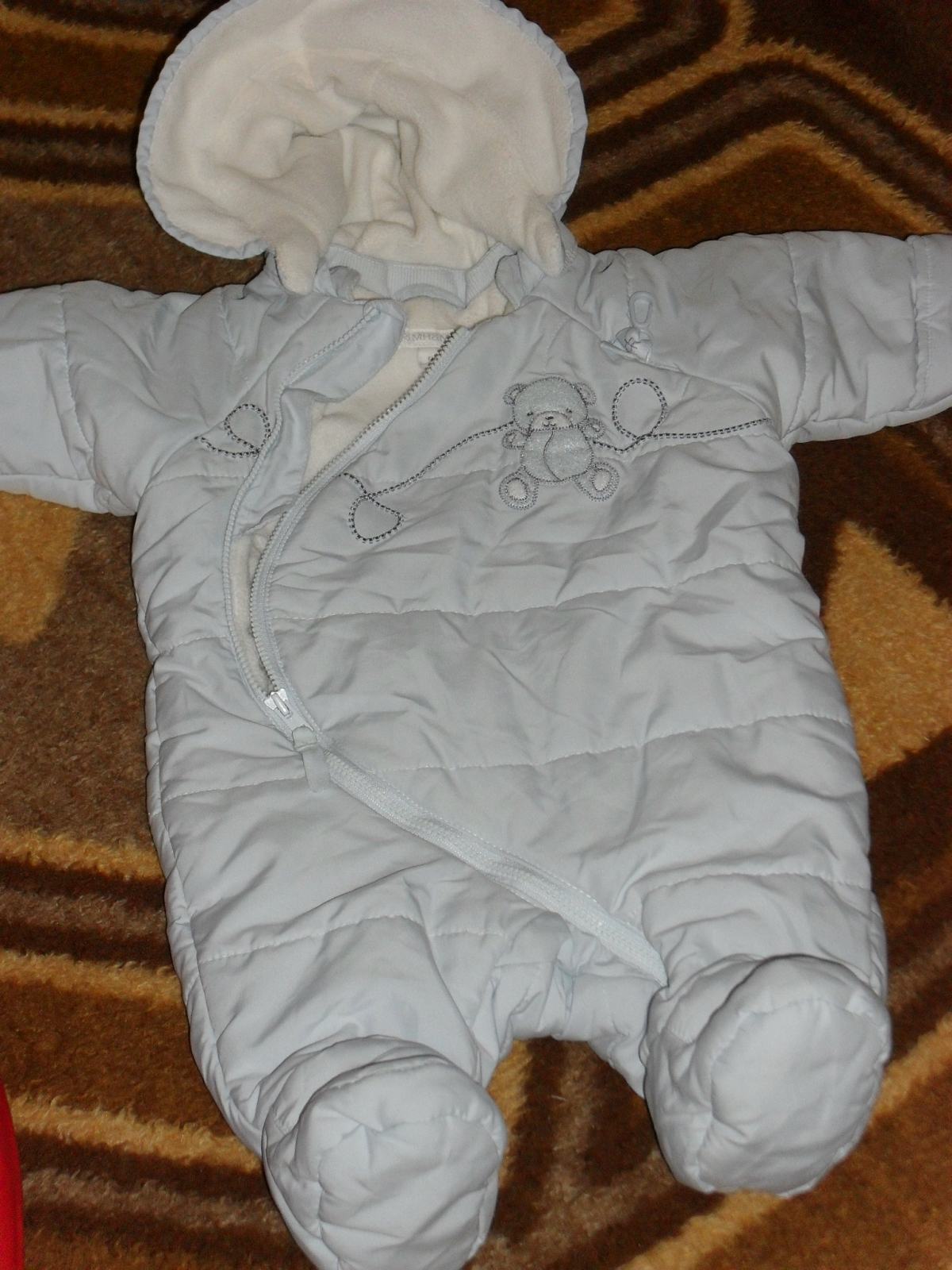 odjeća za bebe i novorođenče