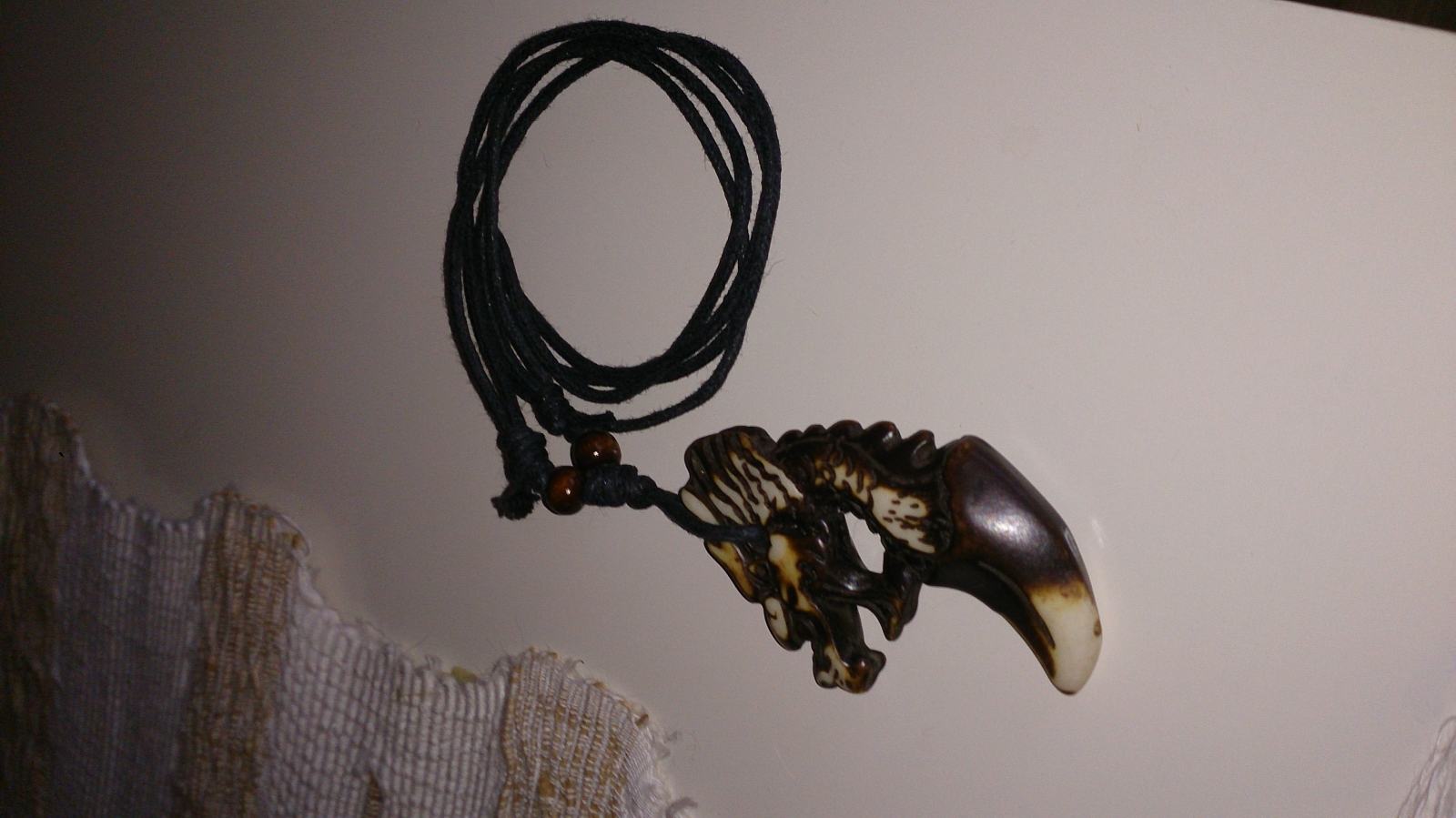 DRAGON YAK BONE TRIBAL PRIVJESAK I OGRLICA