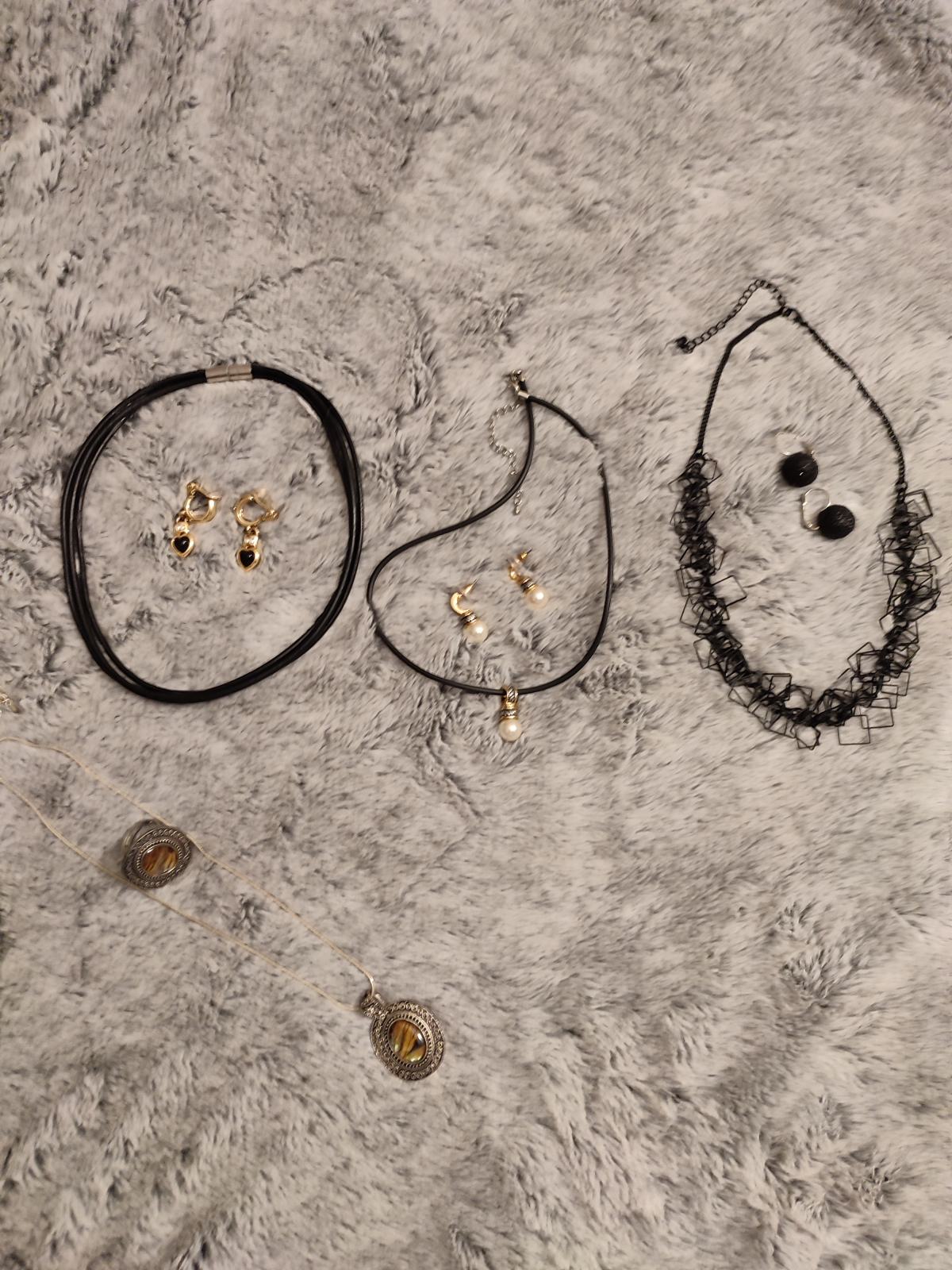 Ostalo - nakit - ogrlice set