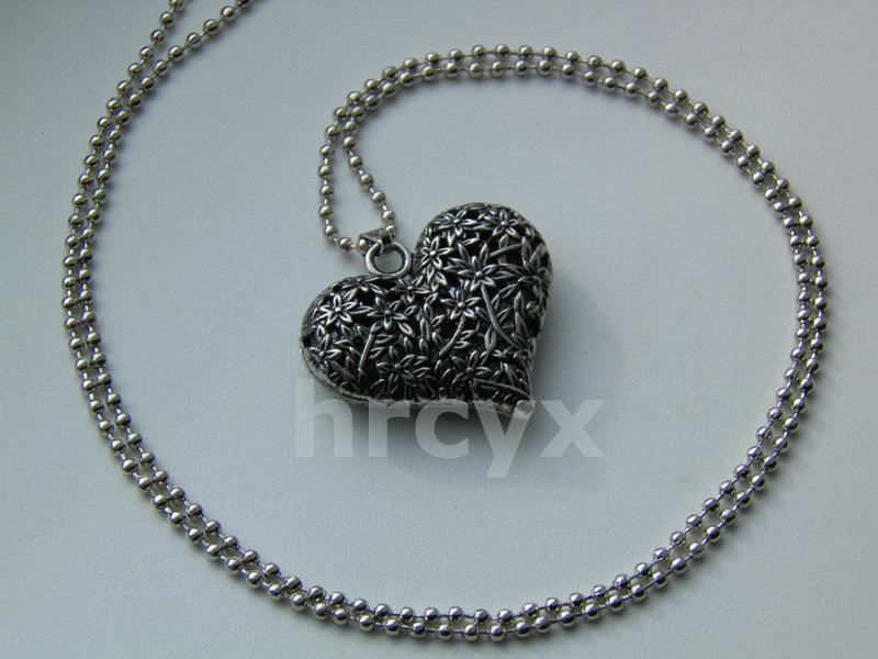 Lančić/ogrlica u obliku srca - VALENTINOVO + ukrasna KUTIJICA