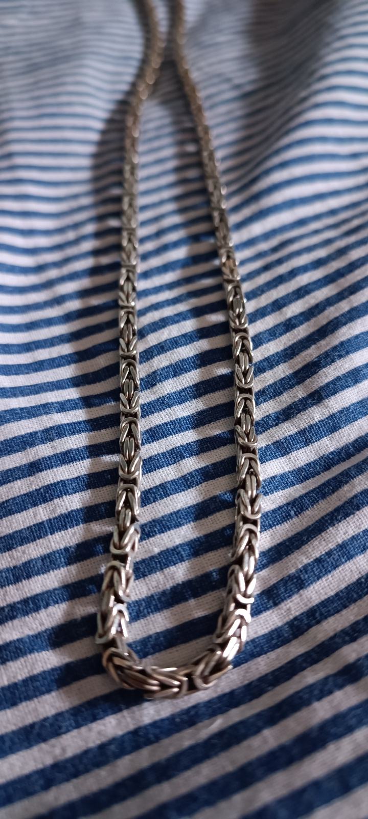 Srebrni lanac kraljevski vez