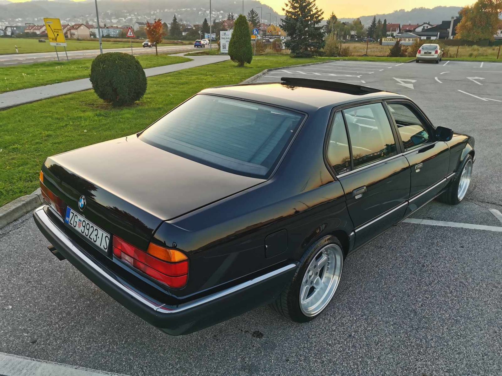 BMW e32 750 IL V12 HIGHLINE