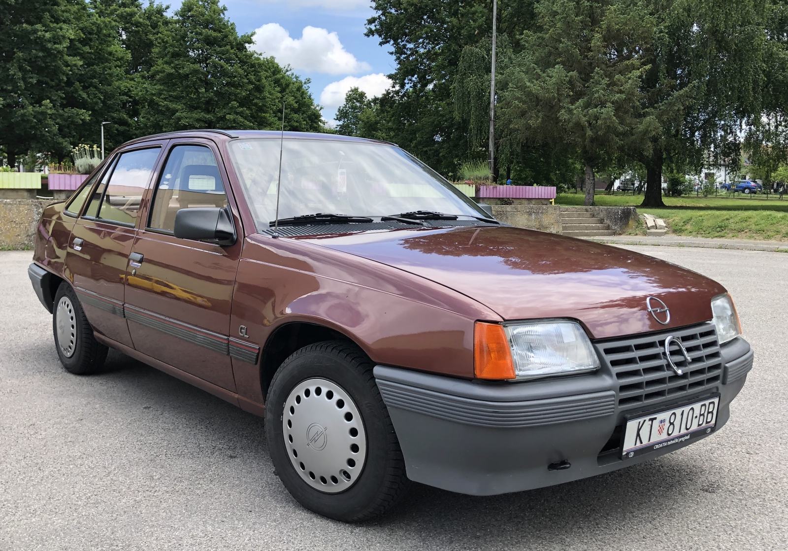 OPEL KADETT E 1600S AUTOMATIC (1987)