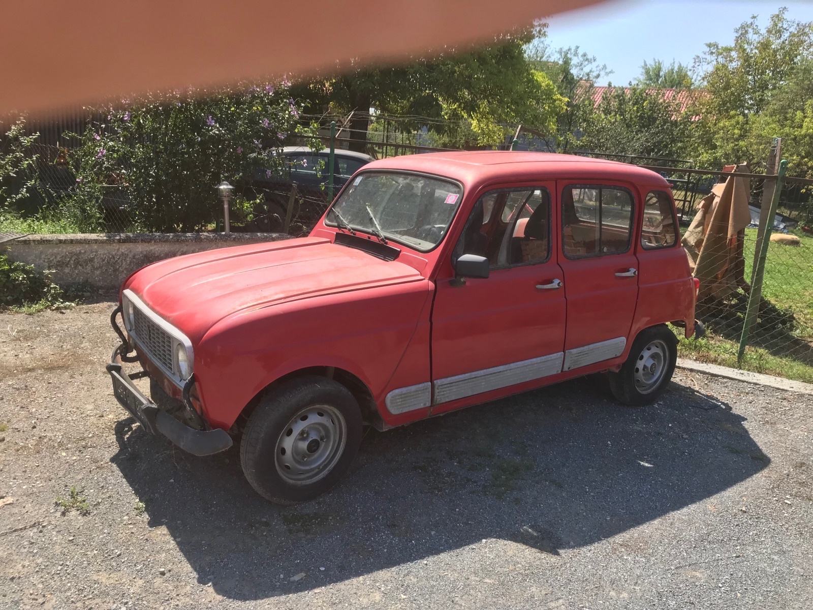 Renault Reno 4