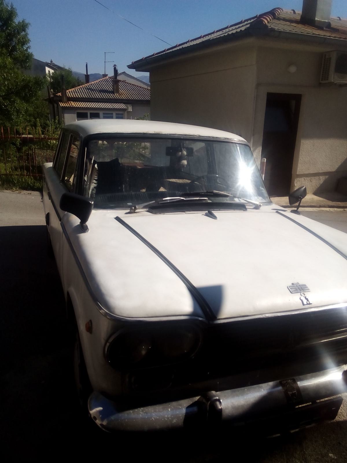 ODLIČNA PRILIKA - Dva Tristač Zastava 1300- 1971 god. Senj