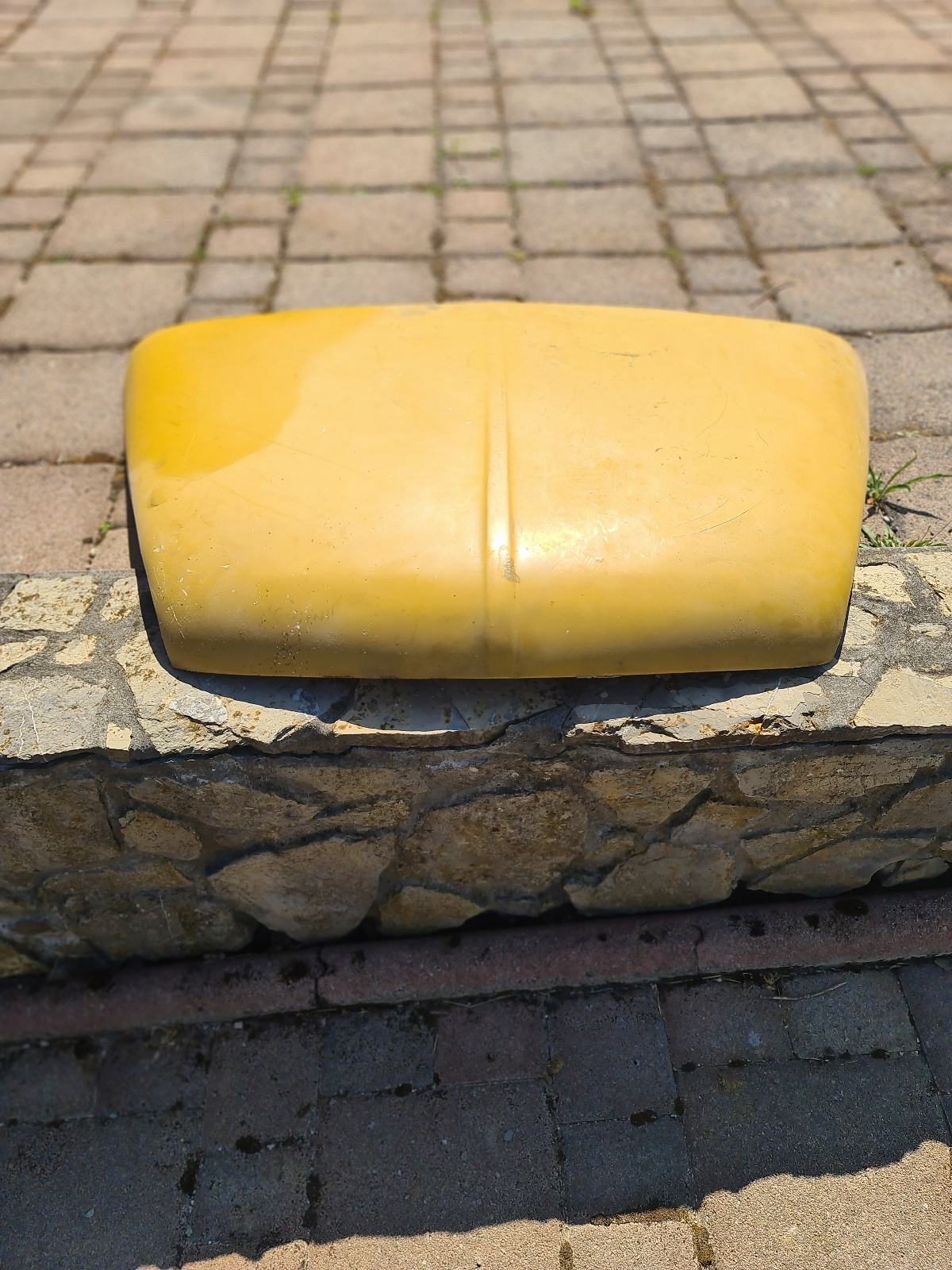 Prednja hauba Zastava 750