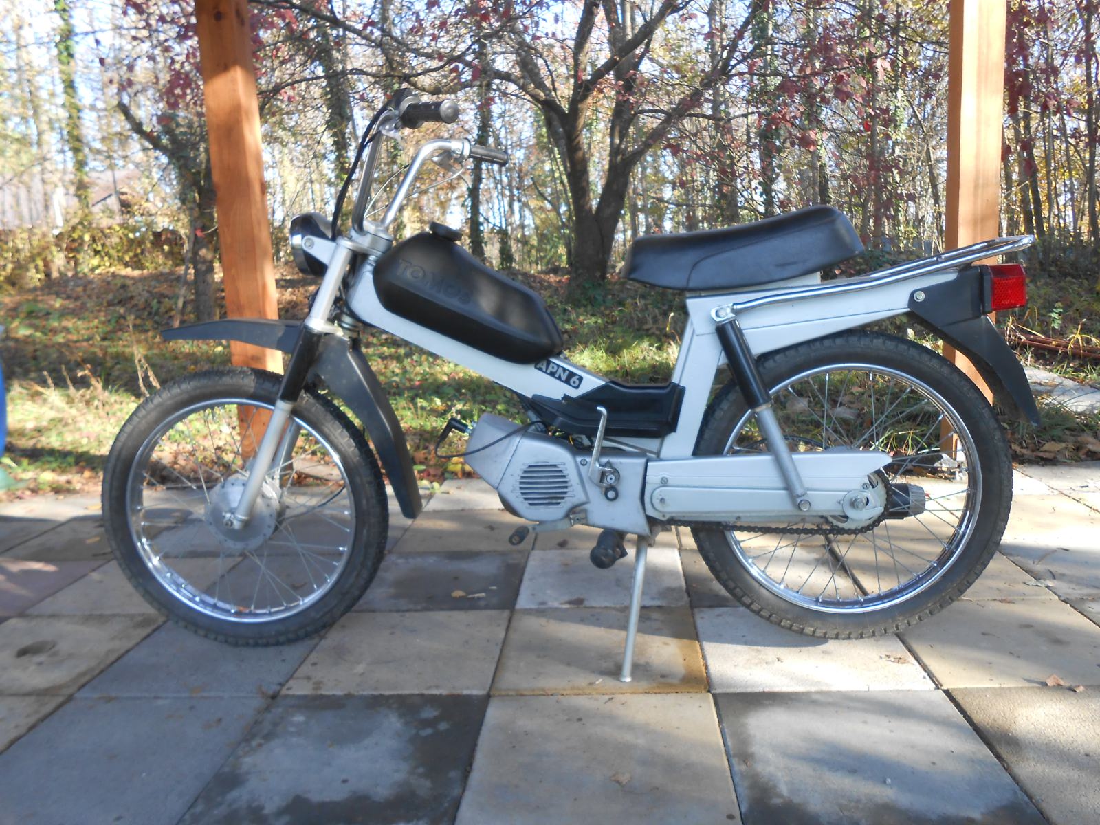 TOMOS APN-6