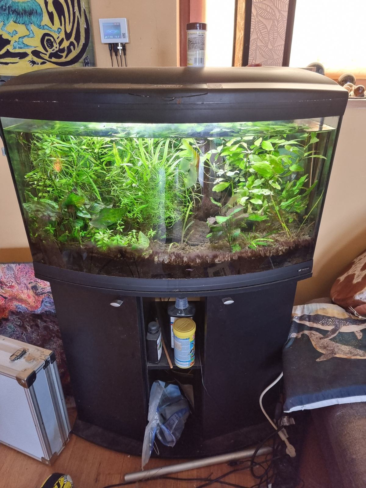 Akvarij 150l ovalni sa svom opremom