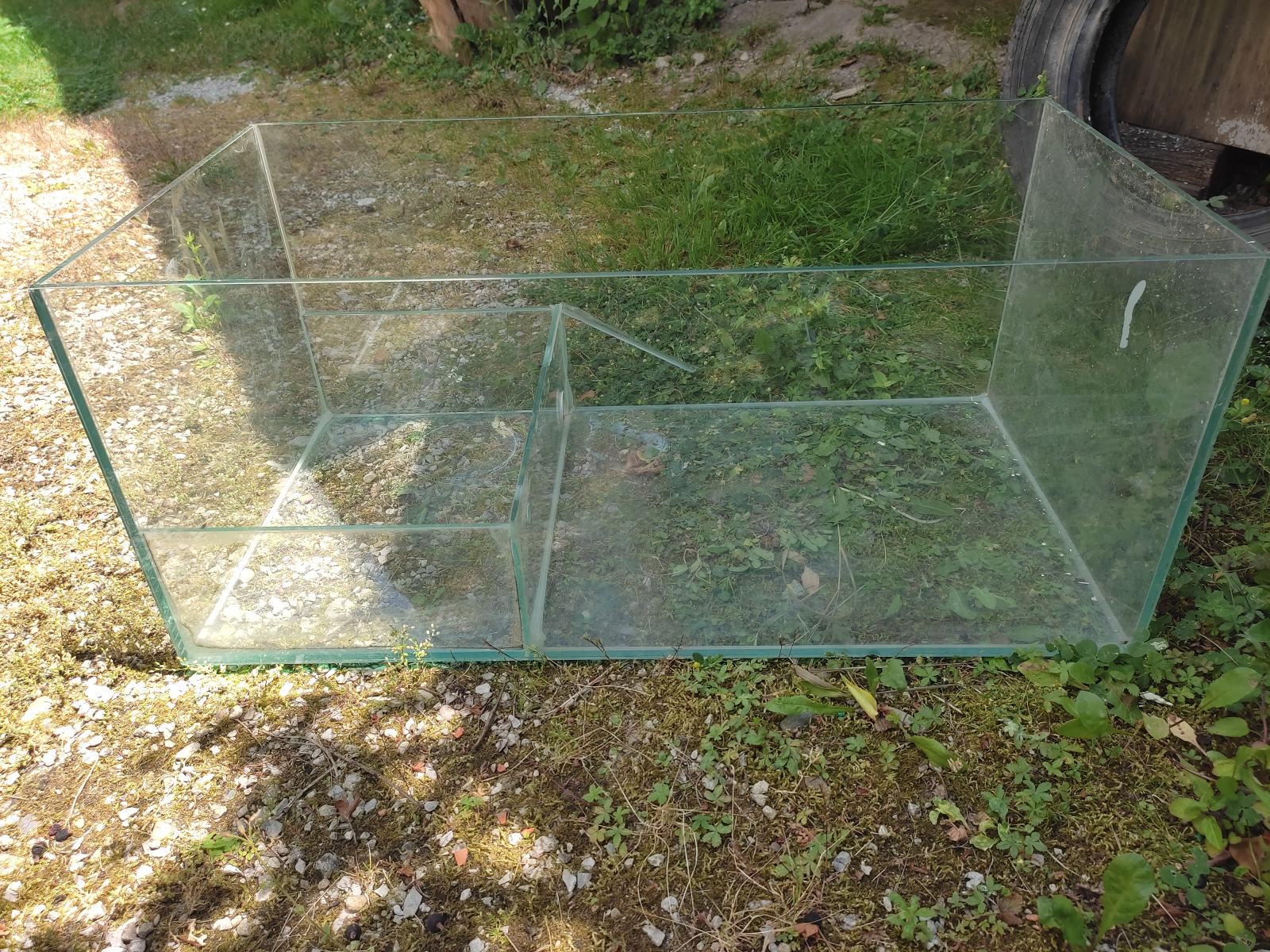 Akvarij za kornjače/ ribice/ ostalo