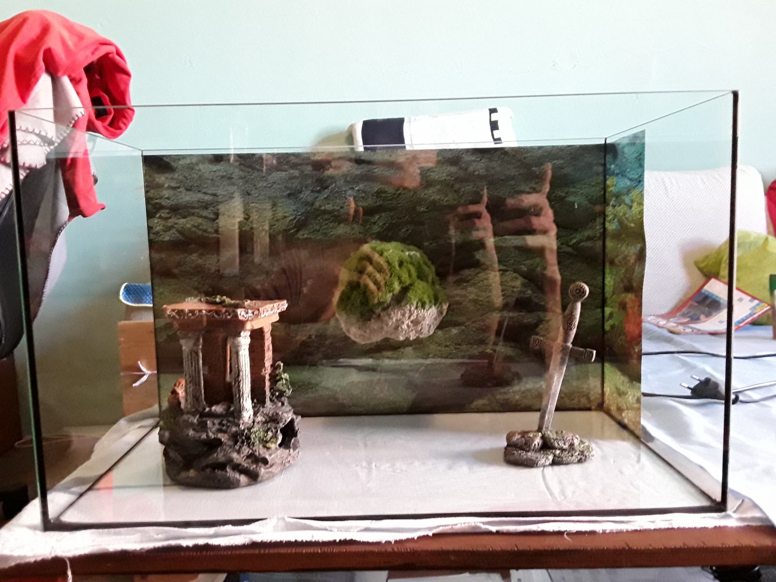 Akvarij za ribice i oprema