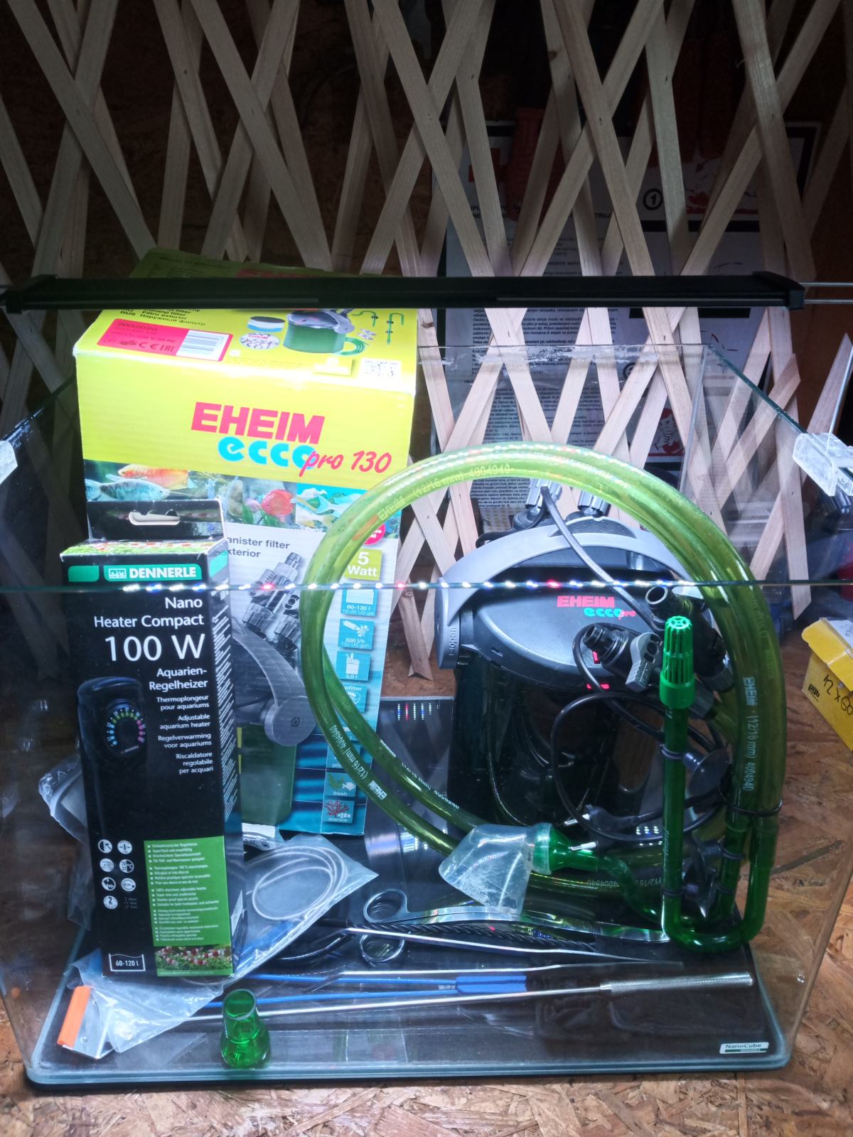 Dennerle Scapers Tank 70 litara + oprema