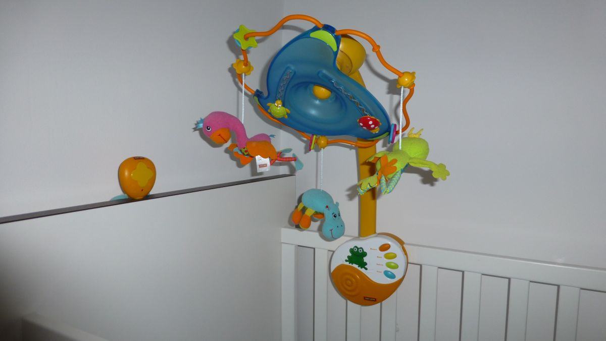 Glazbeni vrtuljak TINY LOVE