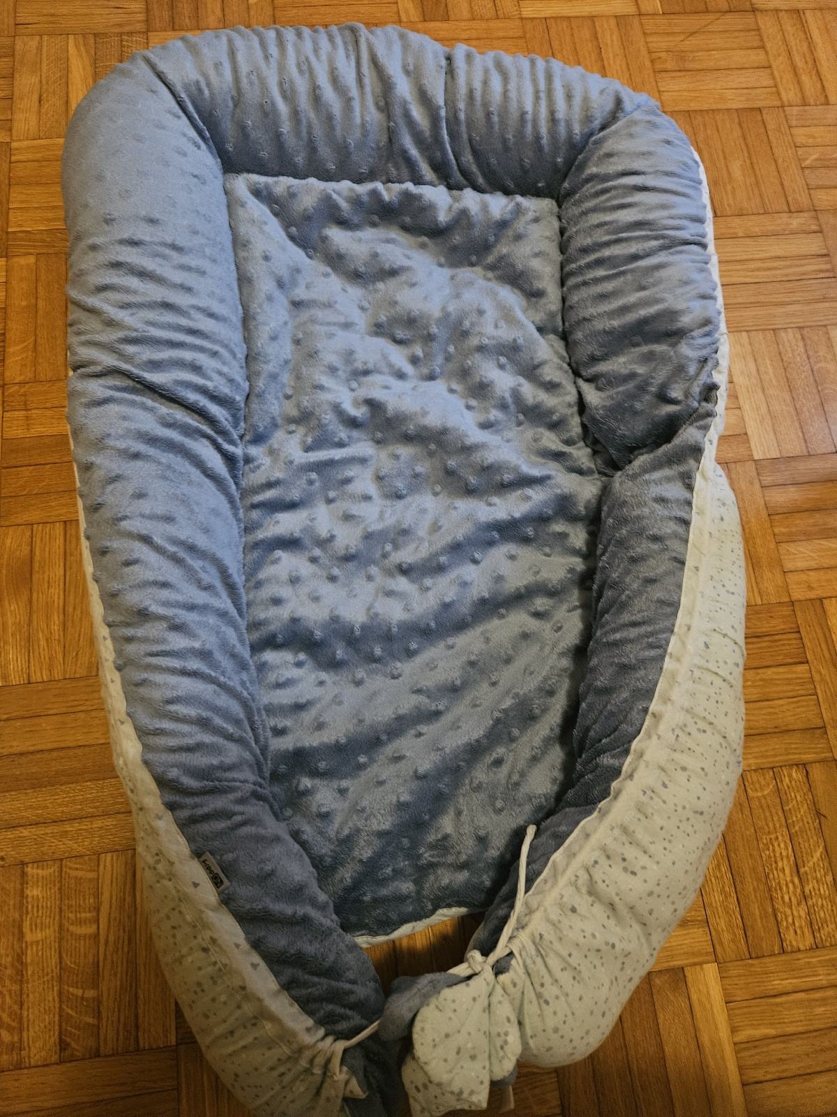 gnjezdo/jastuk za bebe