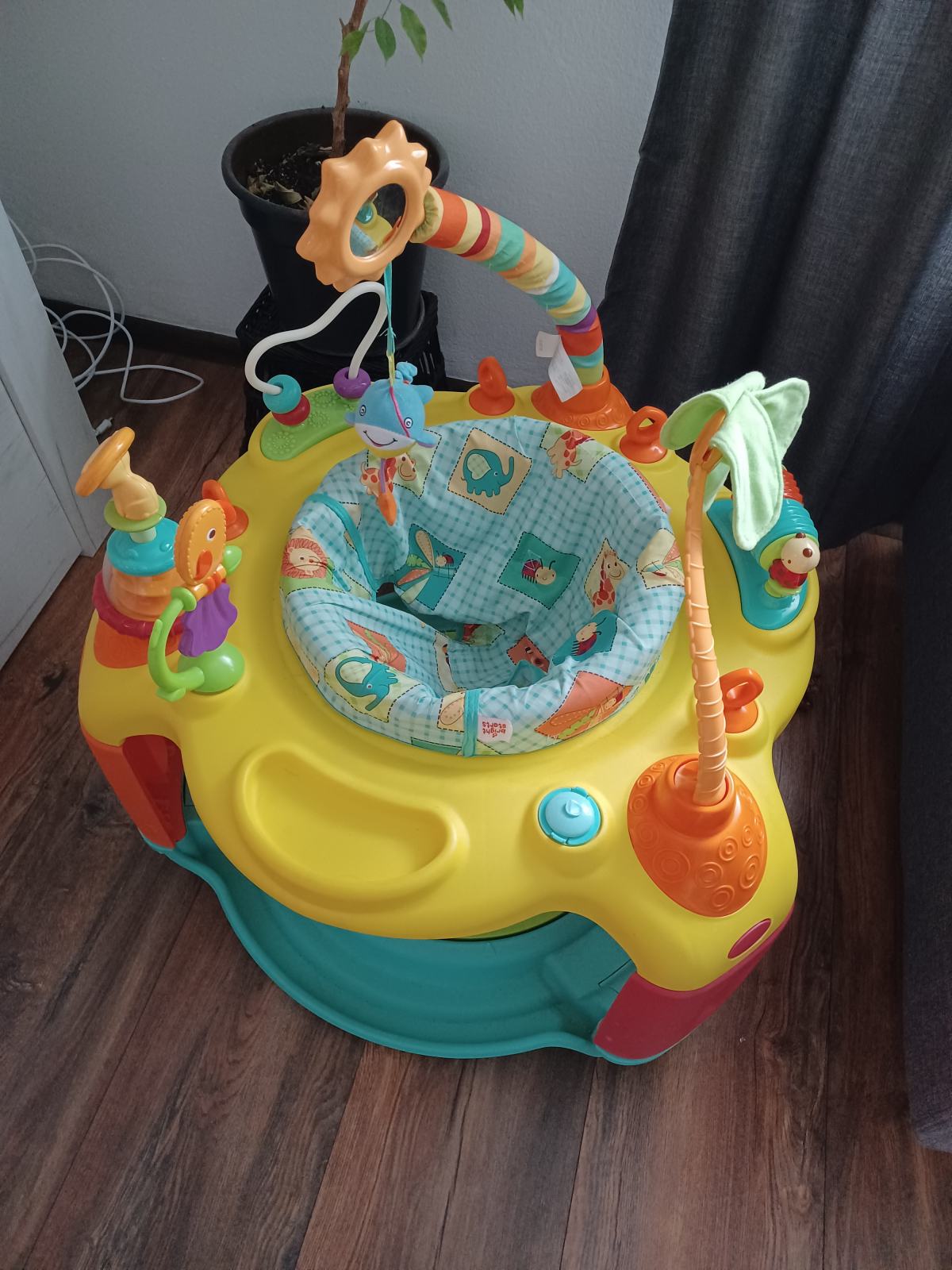 Jumpero skakalica za bebe