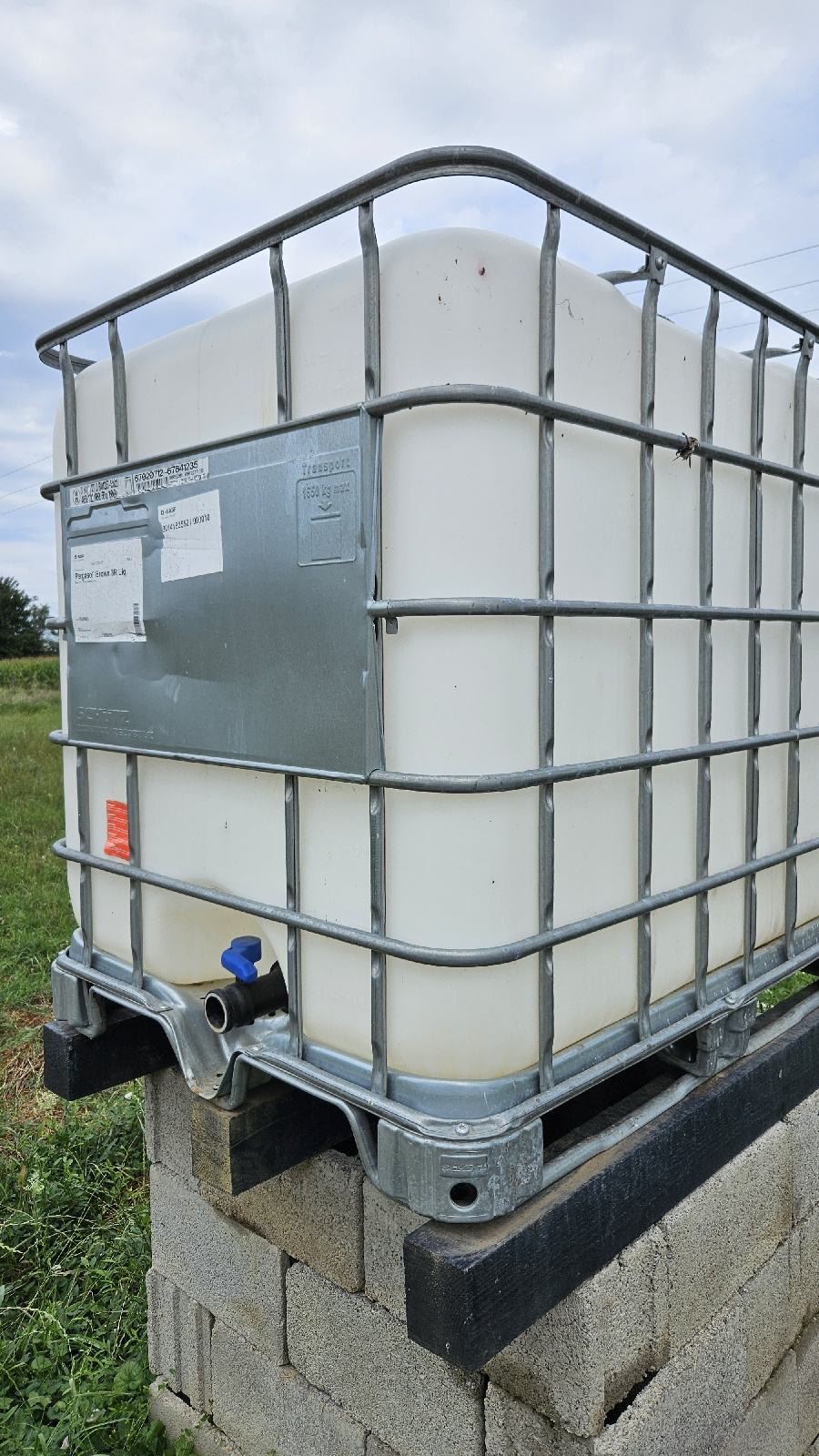 ibc spremnik za vodu 1000L